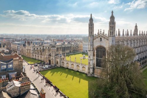 Certificate in Advanced English (CAE) – International Exams Training